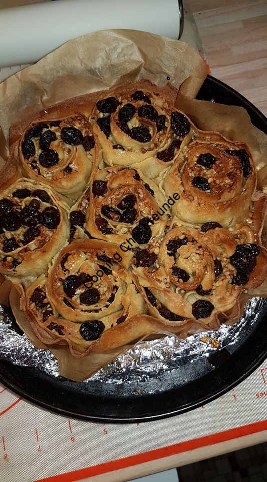 Italienisches Weihnachtsgebäck Pittabuona Pitta'mpigliata calabrese ...